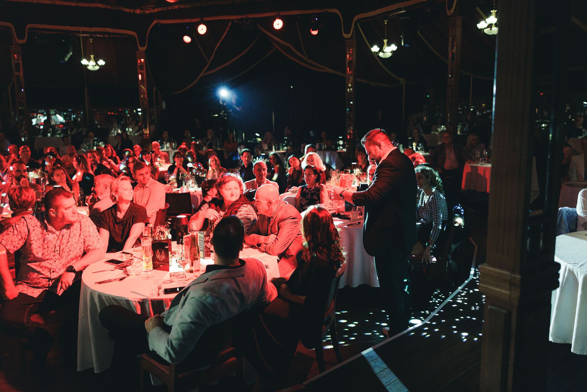 MIRAGE MAGIC DINNER SHOW